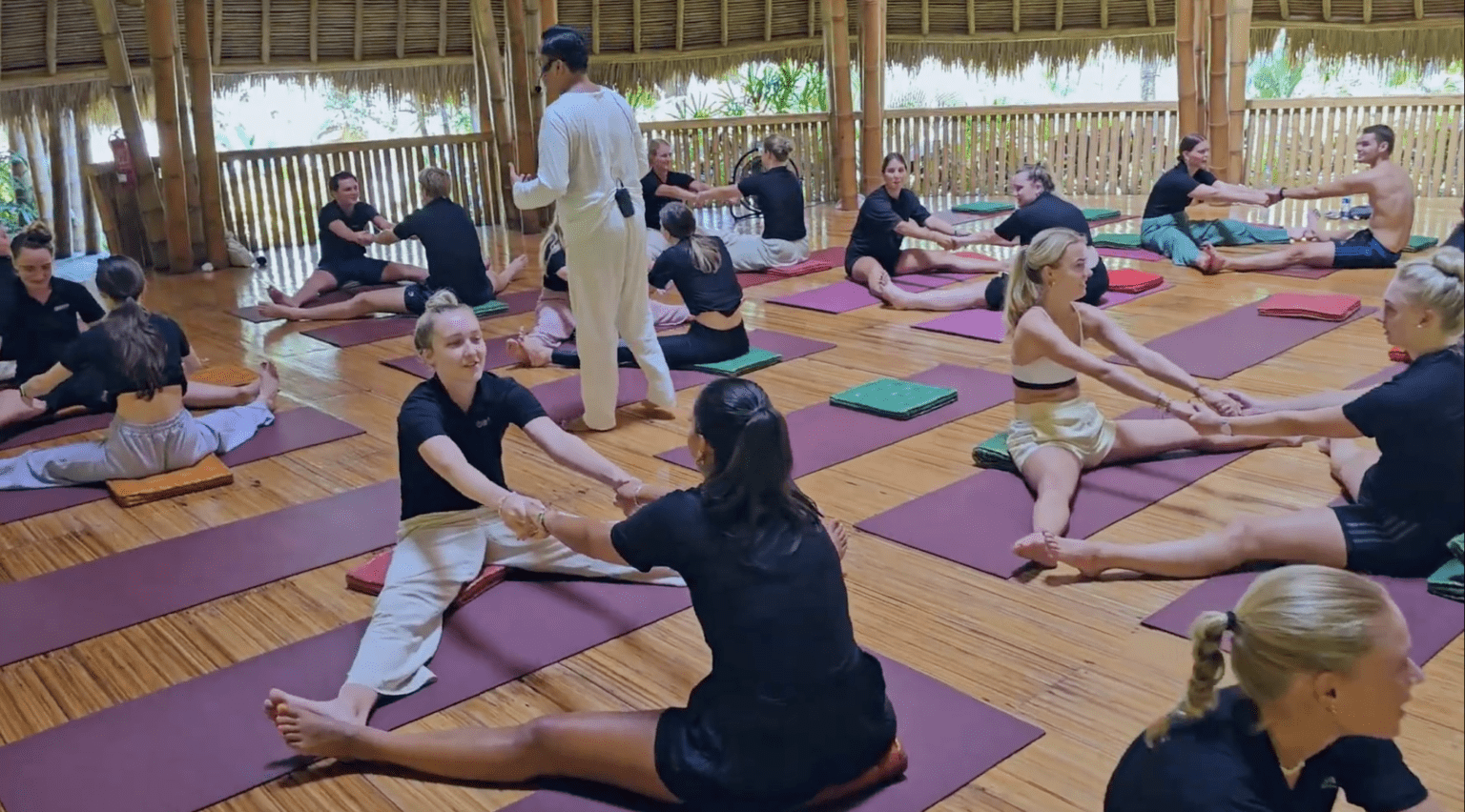 UNTRIM Bali | Kampus Bisnis Internasional & Kewirausahaan
